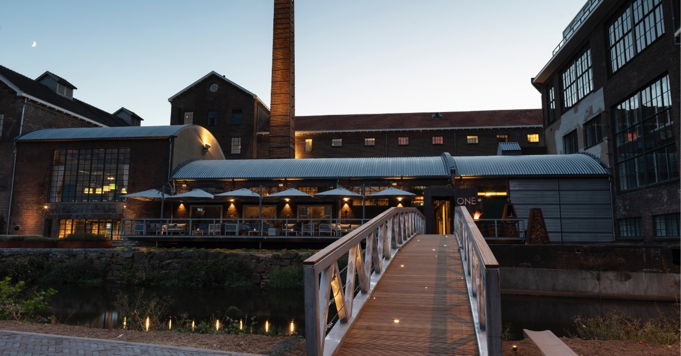 Restaurant ONE & Bistro TWO - Chapeau Magazine